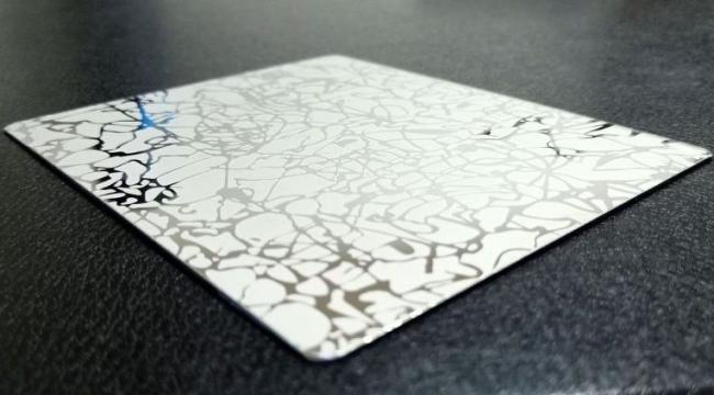 Patterned card lamination steel plate close-up