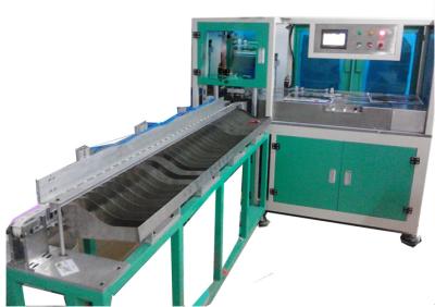 Cina Punzonatrice e smistatrice automatica di carte in plastica, controllata da PLC e sistema servo in vendita