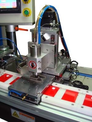 China PLC Control Card Milling And Embedding Machine All In One For Auto Smart Card IC Card for sale