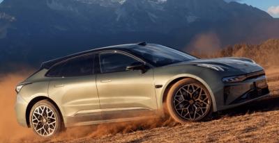Cina ZEEKER 001 AWD Veicolo elettrico puro con autonomia di 675 km e batteria agli ioni di litio ternario in vendita