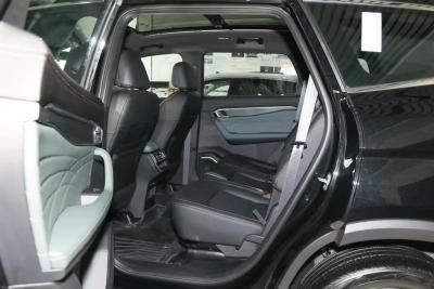 Cina 2024 Geely Okavango 2.0T Flagship 5 Set Vendita LED elettrico ACC cuoio X7 multifunzione in vendita