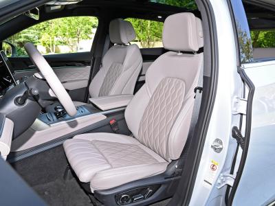 Cina Veicolo energetico BYD TANG Plug-in Hybrid La scelta migliore per gli acquirenti cinesi con un budget limitato in vendita