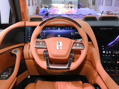 Cina Hybrid SUV grande BYD Yang Wang U8 Quattro motori a trazione veicolo energetico con batteria al litio in vendita
