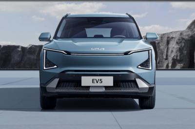 Cina KIA E5 Sky Frost Blu SUV Long Endurance 705Km Range 4 porte 5 posti Energy Electric Car in vendita