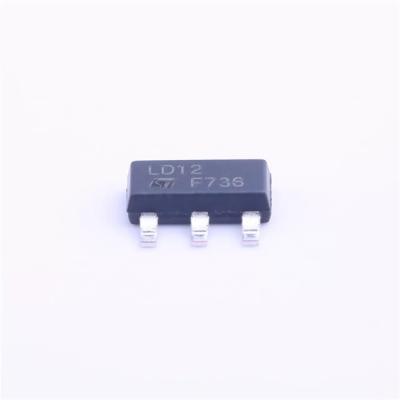 Cina Regolatore di tensione CI del ICS SOT-223 del micro chip della st di LD1117S12TR in vendita