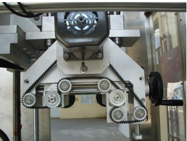 High Speed Heat Shrink Sleeve Tunnel Wrapping Equipment Bottles Automatic Sleeve Labeling Machine