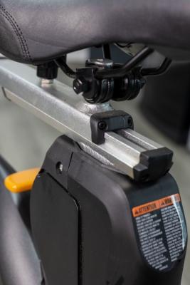 Cina Bicicletta di spinning interna regolabile in altezza per allenamenti personalizzati e bodybuilding in vendita