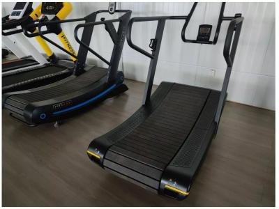 China Plastic Foam Plywood Box Commercial Gym Equipment Niet gemotoriseerde Air Runner Handmatige gebogen loopband Te koop