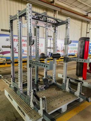 Cina Macchine per palestra in acciaio personalizzate per interni multifunzionali Smith Machine con stack di pesi in vendita