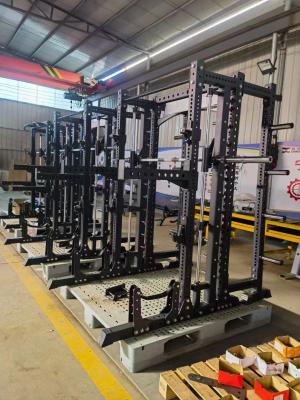 Cina Macchine per palestra in acciaio personalizzate per interni multifunzionali Smith Machine con stack di pesi in vendita