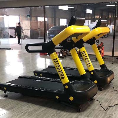 Cina Attrezzatura per palestra commerciale Tapis roulant a motore elettrico con potenza e allenamento cardiovascolare da 3,0 CV a 7,0 CV in vendita