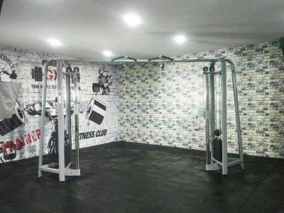 Cina Attrezzatura per palestra con caricatore medio Pulley regolabile Sporting Squat Rack Cable Crossover Machine in vendita
