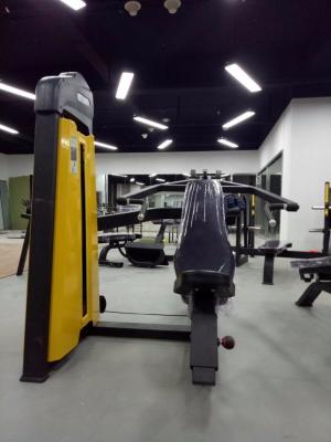 China Commerciële sportschoolapparatuur Incline Chest Press met staalframe en op maat gemaakte ontwerp Te koop