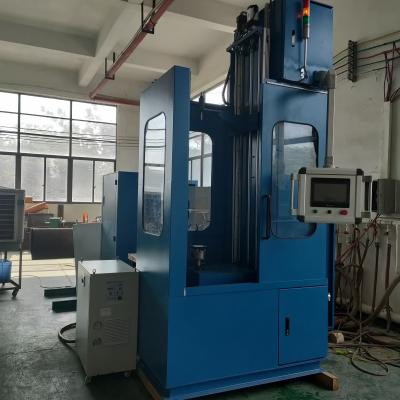 China 1500 MM 100KW verticale inductieverhardingsapparatuur voor astandwiel en rollen Te koop