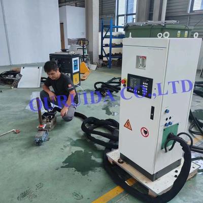 China Máquina de calefacción por inducción móvil 340V Protable 80KW para la expansión del calentamiento de pernos en venta