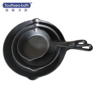China Hot Sale Cheap Price  Energy Saving Outdoor Black Pre-seasoned Heat-resistant Cast Iron Skillet for sale