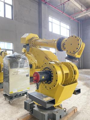 中国 Fanuc M-900iA 350 中古ロボット 6 軸 2655mm Reach R30iA コントローラー パレット化などに最適 販売のため
