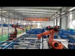 Nieuwe ABB IRB 6700-300/2.70, 300kg belasting, bereik 2700mm, boog lassen, montage, laden en lossen van onderdelen, onderwijs