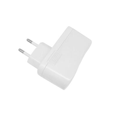 Cina caricatore della parete della porta USB di protezione del caricatore della parete di 13V 1A USB multi in vendita