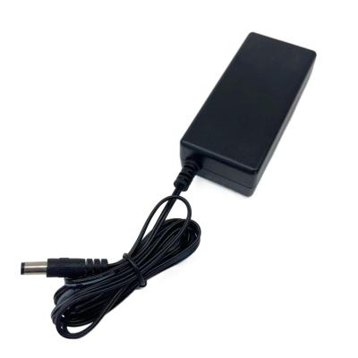 Cina adattatore del CCTV di 2A 12.8V dell'adattatore da tavolino 36W dell'alimentazione elettrica il video ha personalizzato in vendita