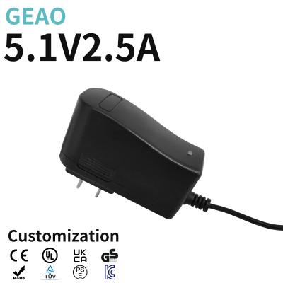 China Soporte eléctrico de la pared del adaptador de la fuente de alimentación de 5.1V 2.5A 15W en venta