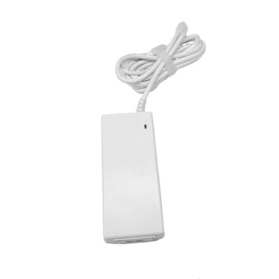 Cina 12V 6A Desktop Power Adapter For Electric Baking Machine Electric Vehicle Water Purifier in vendita