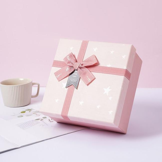 Fashionable Top Grade China Wholesale Custom Logo Printing Solid Color Christmas Gift Rigid Cardboard Paper Packaging Carton Box