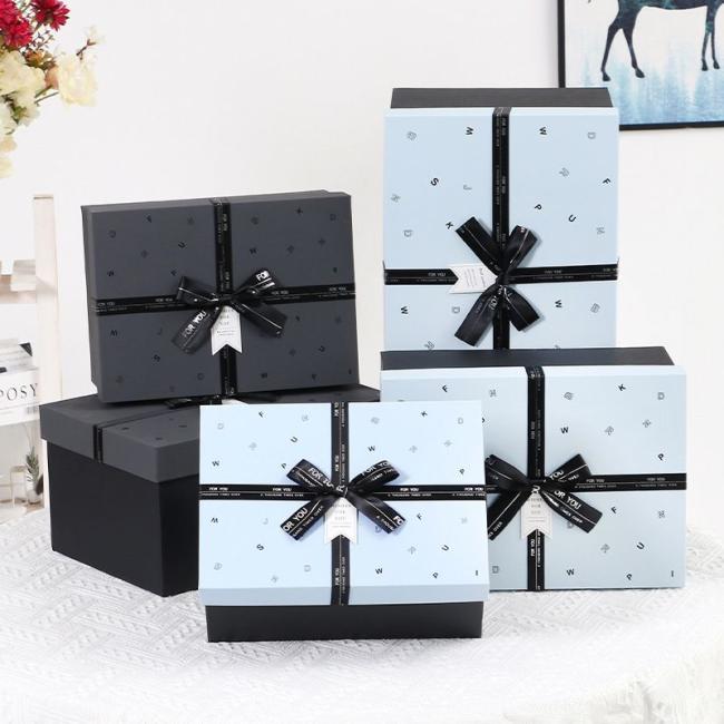 Exquisite Lid and Base Christmas Packaging Paper Gift Box, Custom Logo Printing Cosmetic Beauty Products Carton Box