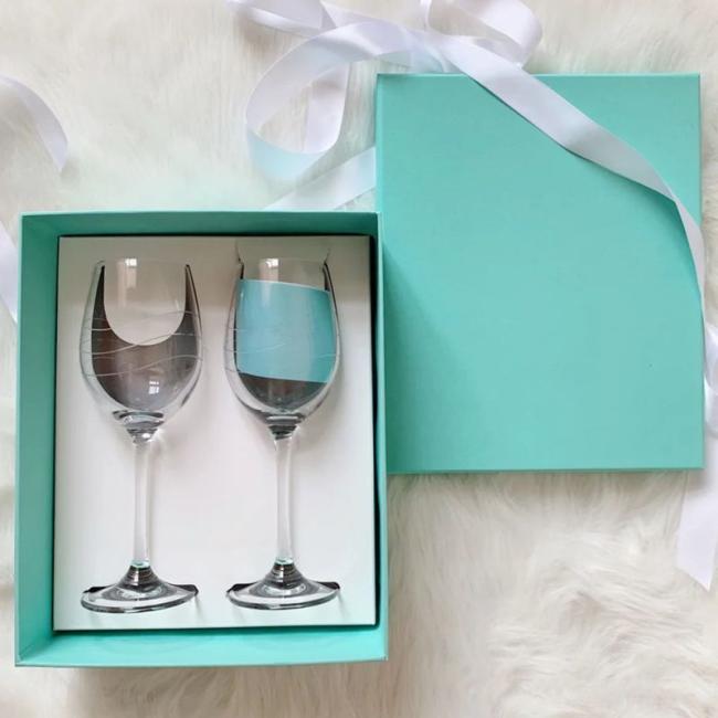 Customized Printing Kraft Paper Brown White Packaging Fashion Packing Cardboard Corrugated Display Case Gift Carton Box for Champagne Glass Mug
