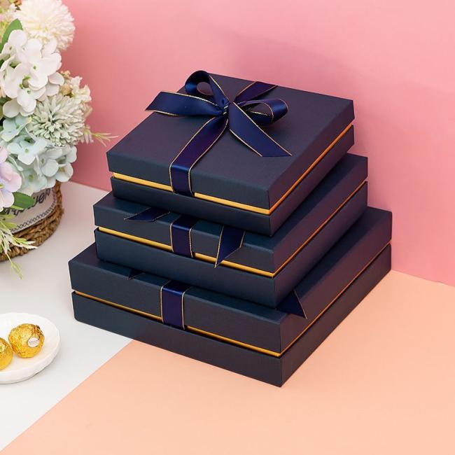 China Factory Wholesale Luxury High End Shirt Boxes for Wrapping, Paper Packaging Gift Boxes with Lids for Wedding Party