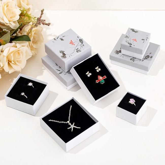 Luxury Jewellery Paper Gift Box with Custom Logo Printing, China Manufacturer Wholesale Storage Box, Free Samples Available Display Box