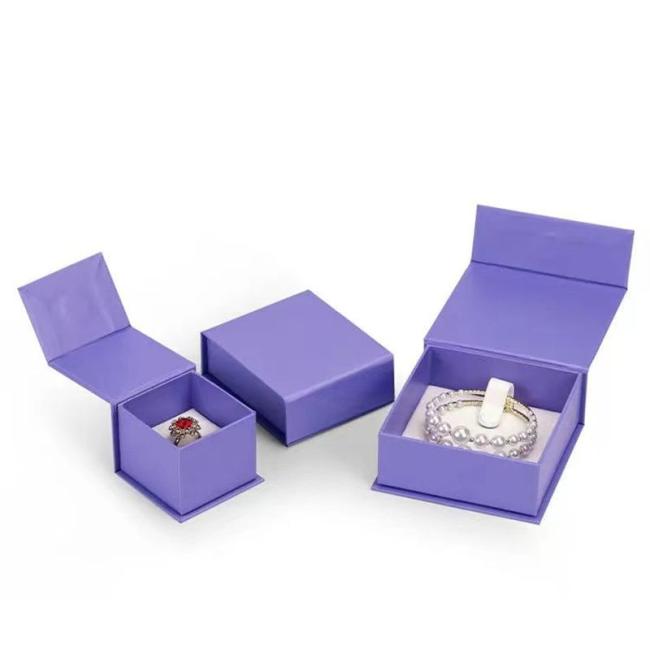 Custom Logo Printed Bow Tie Lid and Base Cardboard Paper Packaging Gift Box, Foam Insert Earrings Necklace Jewelry Box