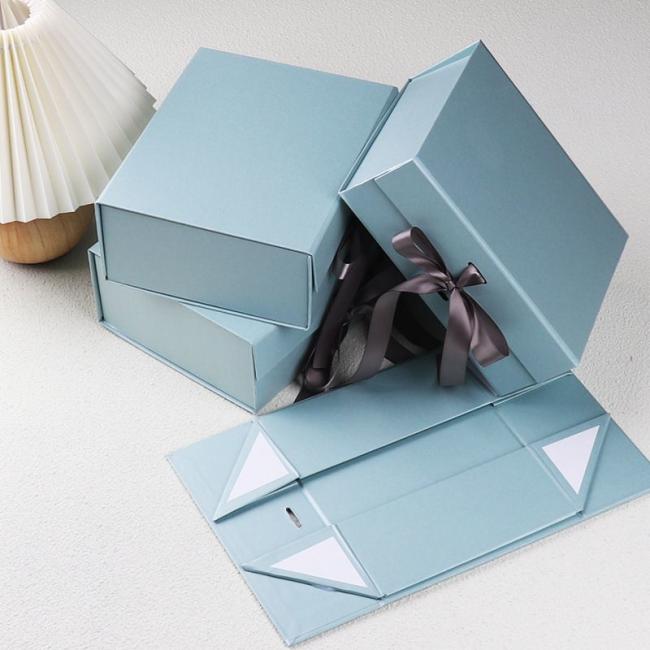 Custom Flat Cardboard Clothes Magnetic Folding Packaging Gift Box