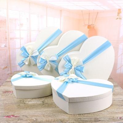 China Herz geformte kundenspezifische Geschenkbox für Geburtstag Hochzeit Geschenk Verpackung Papierbox zu verkaufen