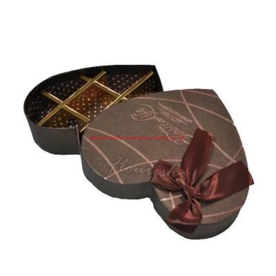 China Herz geformte kundenspezifische Geschenkbox für Geburtstag Hochzeit Geschenk Verpackung Papierbox zu verkaufen