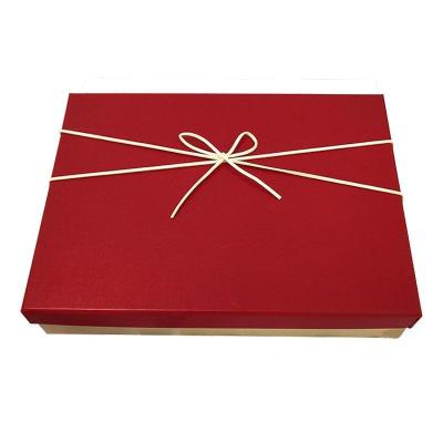 China Rigiede kartonnen papier deksel en basis doos Cosmetische parfum kleding Verpakkingsdozen Te koop