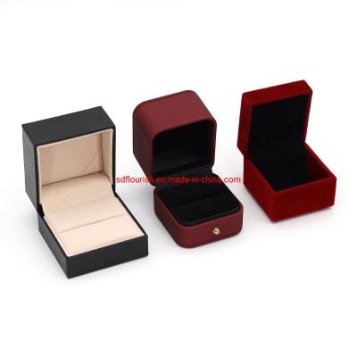 China Clamshell Design Elegant Green Color Rigid Cardboard Proposal Ring Gift Box in CDR/EPS/JPG/TIF Format for sale
