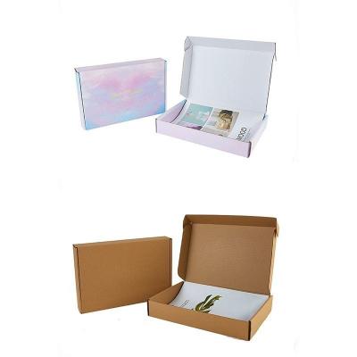 Cina OEM Folding Gift Box Paper Packing Mailer Box Custom Per Scarpe T-shirt Abito in vendita