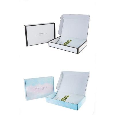 Cina OEM Folding Gift Box Paper Packing Mailer Box Custom Per Scarpe T-shirt Abito in vendita