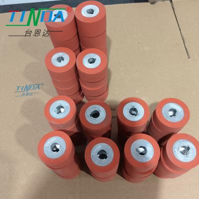 China Noise Reduction and Wear Resistant Rubber Feed Rollers for High Temperature Applications in  Seam Seaming Machine for sale