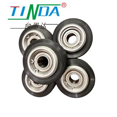 China Op maat gemaakte rubberen rolwiel De ultieme oplossing voor uw industrie Te koop