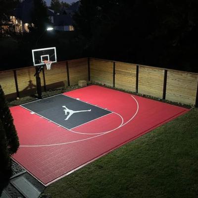 Cina Piastrelle sportive modulari a riduzione del rumore per cortile da basket 3x3 nel cortile di cortile in vendita