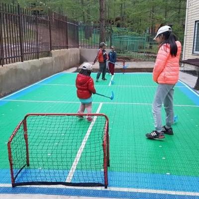 Cina Piastrelle sportive modulari a riduzione del rumore per cortile da basket 3x3 nel cortile di cortile in vendita