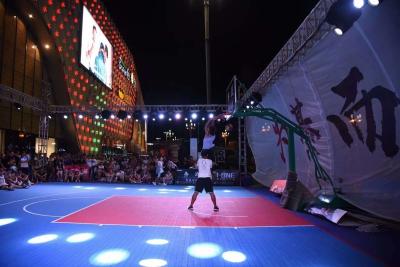 China 340x340mm Anti-Slip PP Interlocking Sports Floor Tile for Multi-Game Courts for sale