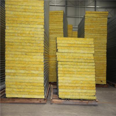China prefabricated house use 50mm insulated aluminum glass wool sandwich roof panels for sale