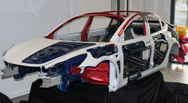 Quality Precision Plastic CNC Car Model Prototype Machining White for sale