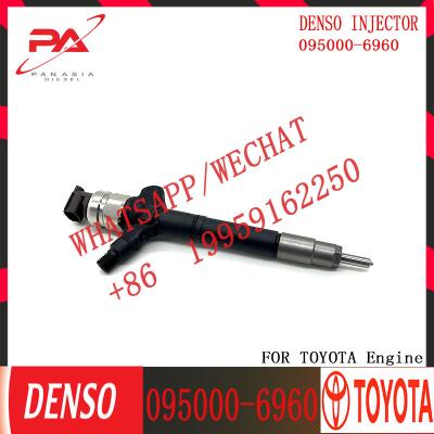 Cina Nuovo iniettore di carburante diesel 095000-7660 095000-7670, 095000-6410, 095000-6960, 23670-0R190, 23670-0R140 23670-0R030 in vendita
