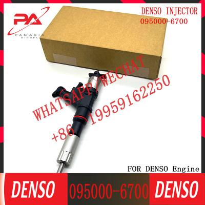 Chine Injecteur de carburant diesel commun ferroviaire 095000-6700 095000-6701 9709500-670 0950006700 0950006701 pour HOWO VG1540080017A R61540 à vendre