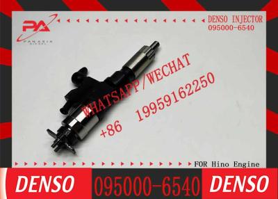 China Injetores de combustível diesel Assemblagem 095000-6540 23670-E0180 para HI-ON N04C-T Partes do motor 095000-6541 à venda