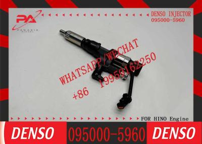 Cina Iniezione di benzina diesel di buona qualità 095000-5960 095000-5963 23670-E0300 23670-E0301 per il motore TOYOTA Hilux 1KD-FTV in vendita